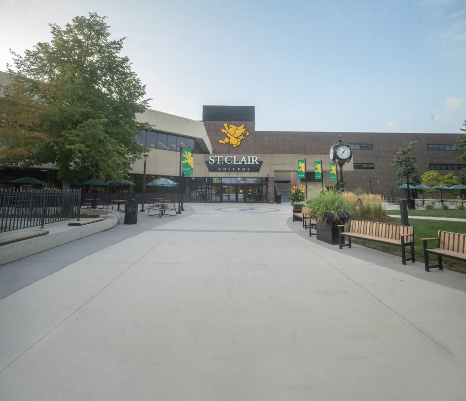 Apply to St. Clair College Programs at ontariocolleges.ca ...